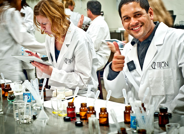 Perfume Making Classes – Tijon